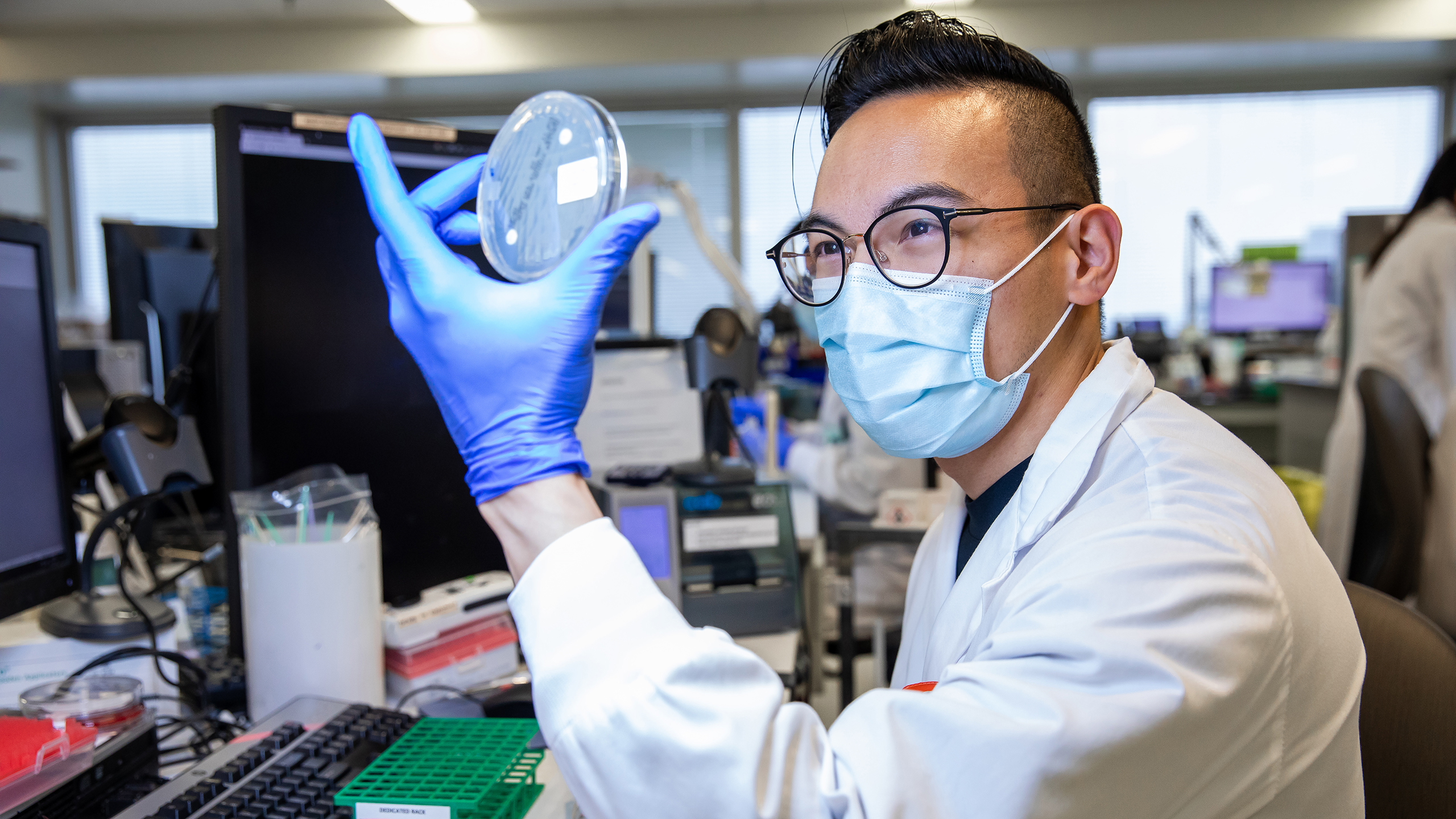 Microbiology | Sinai Health